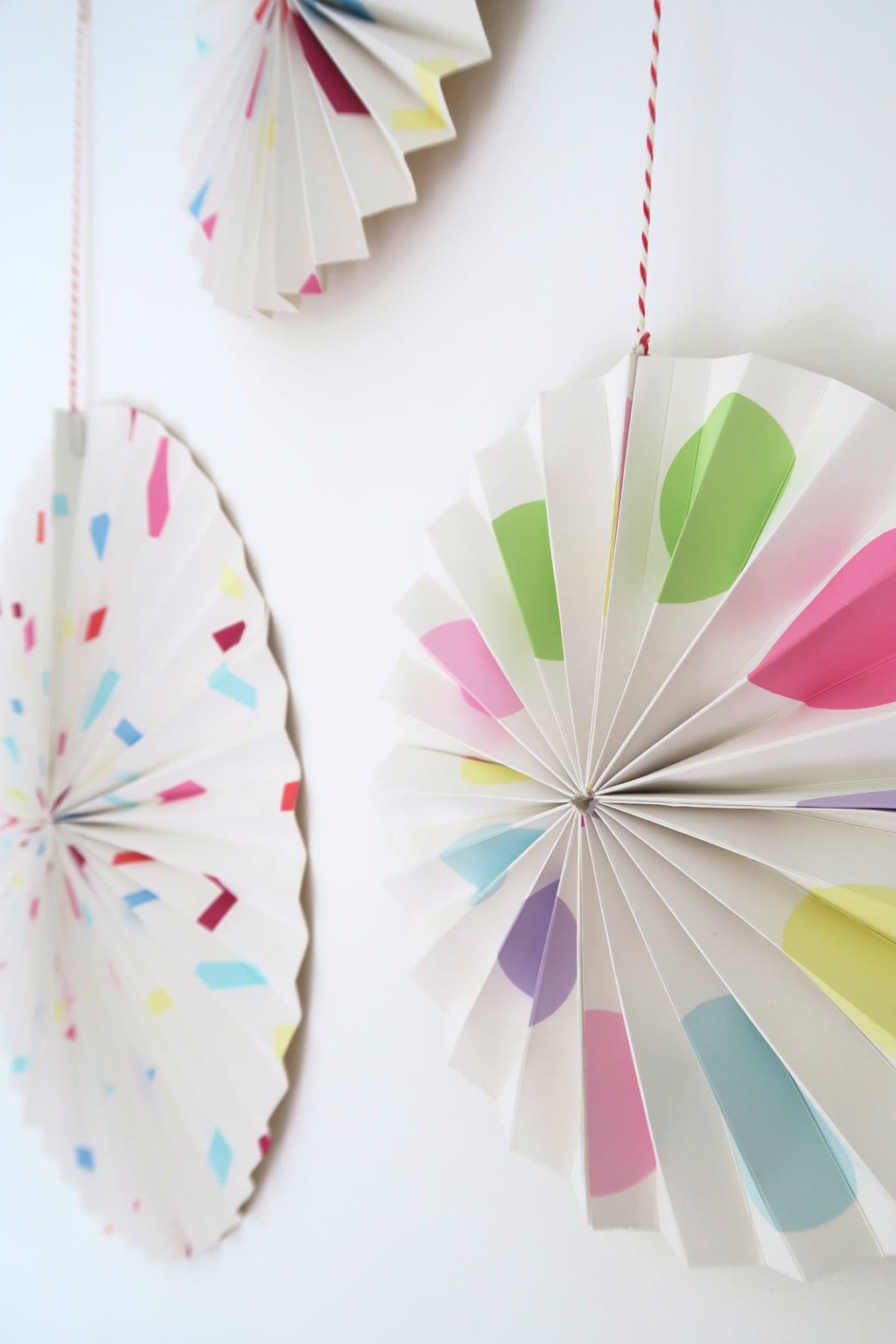 How to make a circle fan out of paper by The Listed Home