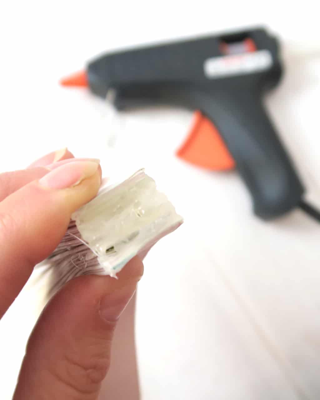 How to make a circle fan out of paper by The Listed Home