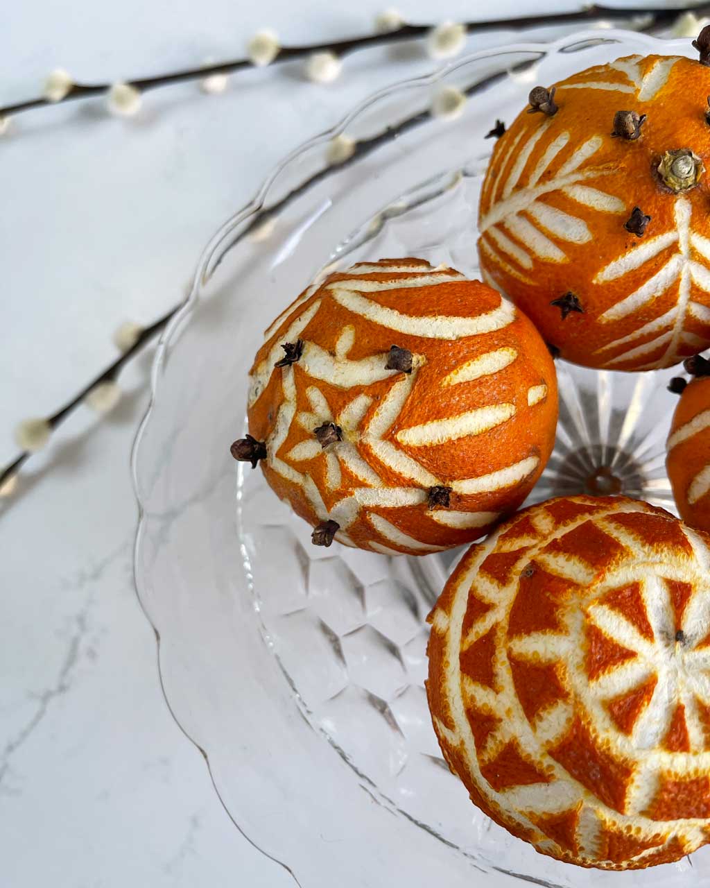 How To Make a Spiced Orange Pomander by The Listed Home