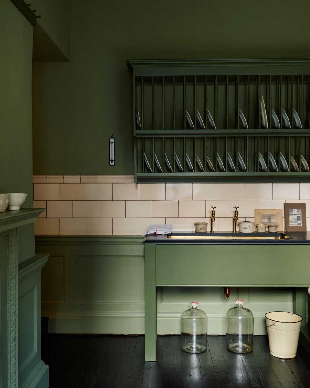 12 of the Best Dark Green Paint Colours for Every Interior